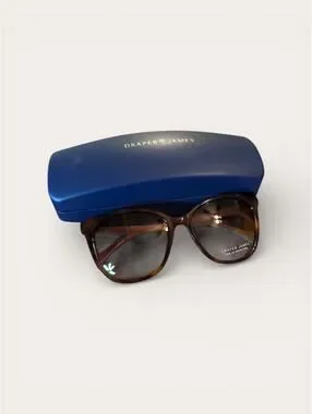 Draper James | Accessories | Draper James Tortoise Frame Sunglasses ...